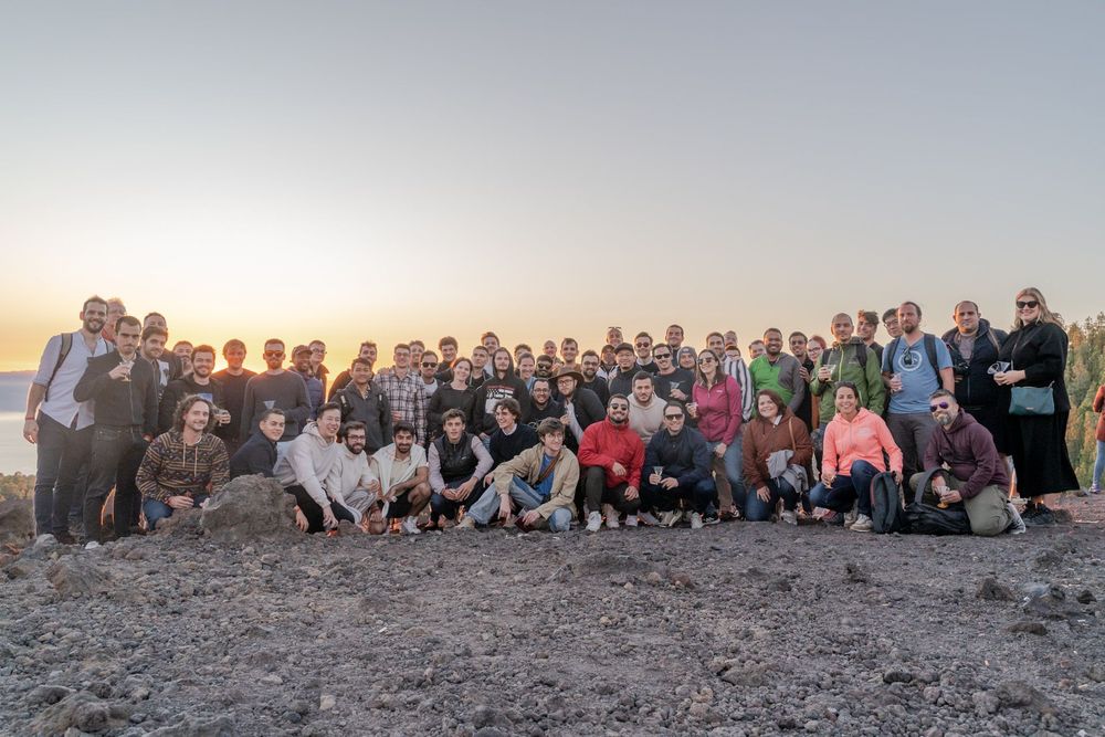 Enhance your global growth with Deel Solutions | Deel